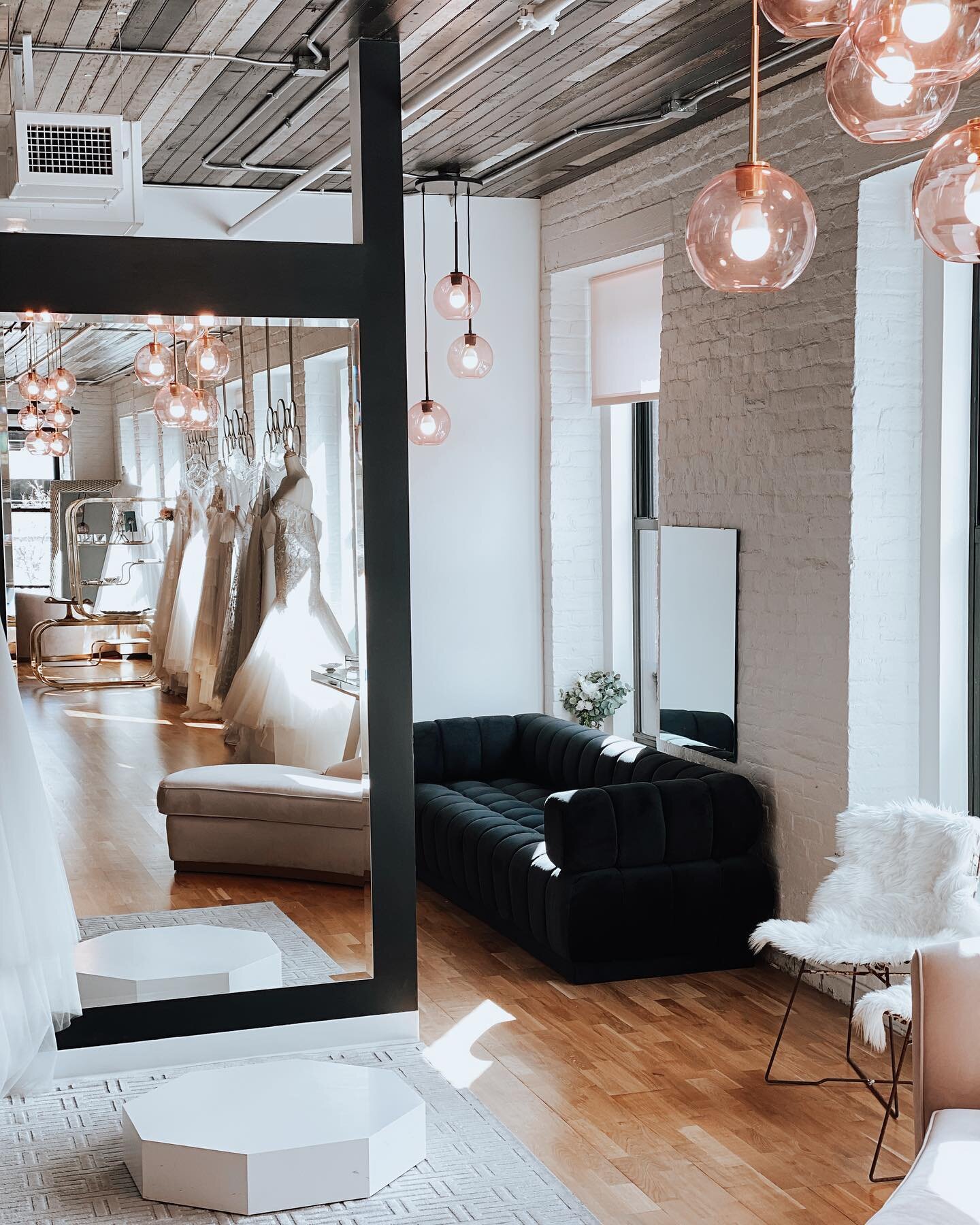 Wedding Tip Wednesday / Episode 4 / Rhylan Lang Bridal - afinaltake.com